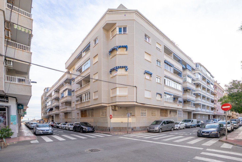 Sprzedam mieszkanie trzypokojowe: Hiszpania Torrevieja , 98 m2, 206900 ...